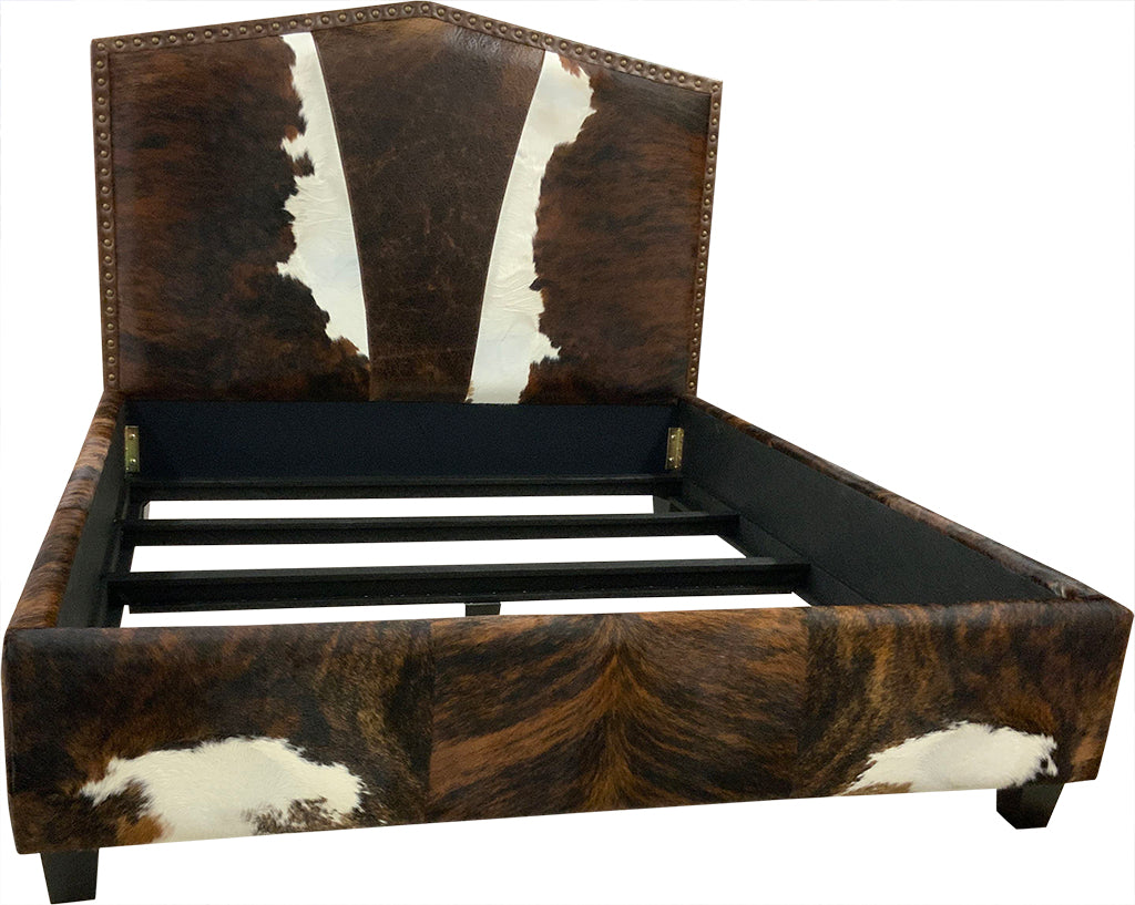 Ranch Foreman Bed With Rails – Cowhides D...