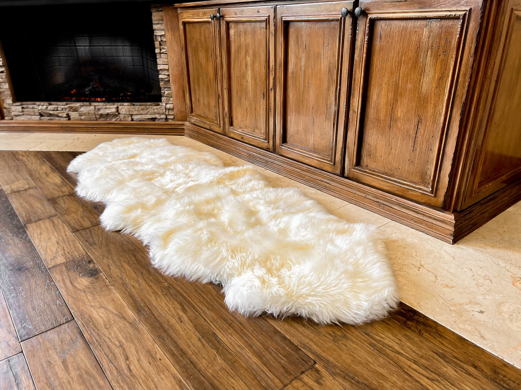 White New Zealand Sheepskin 2-Pelt 2' x 6' by Hudson Hides – Cowhides ...
